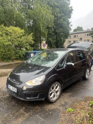Melns Ford S-Max 2007 Jēkabpils, ar dzinēja tilpumu 2.00 L un nobraukumu 362 tūkst. km par 2200 €, foto 3 vietnē AUTOMOTO.COM.LV
