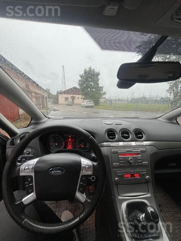 Melns Ford S-Max 2007 Jēkabpils, ar dzinēja tilpumu 2.00 L un nobraukumu 362 tūkst. km par 2200 €, foto 5 vietnē AUTOMOTO.COM.LV