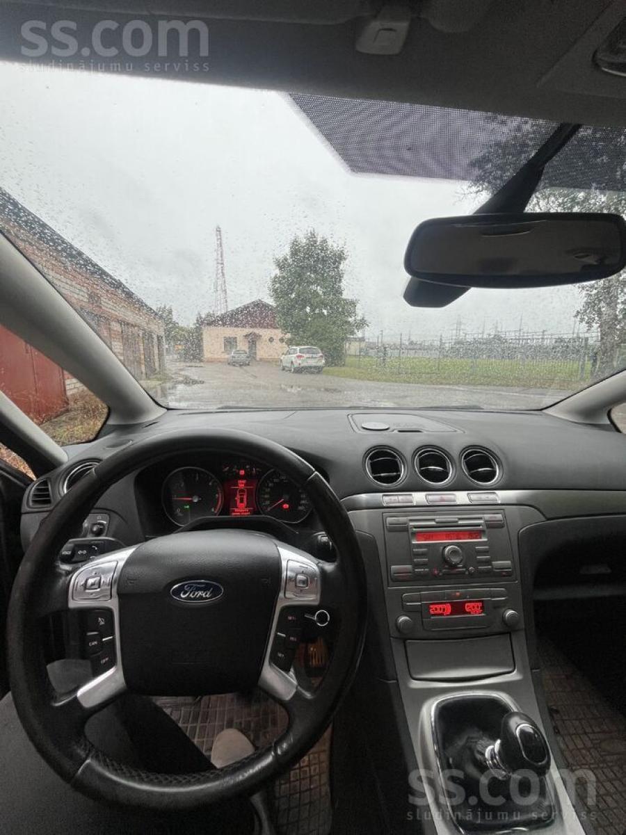 Melns Ford S-Max 2007 Jēkabpils, ar dzinēja tilpumu 2.00 L un nobraukumu 362 tūkst. km par 2200 €, foto 6 vietnē AUTOMOTO.COM.LV