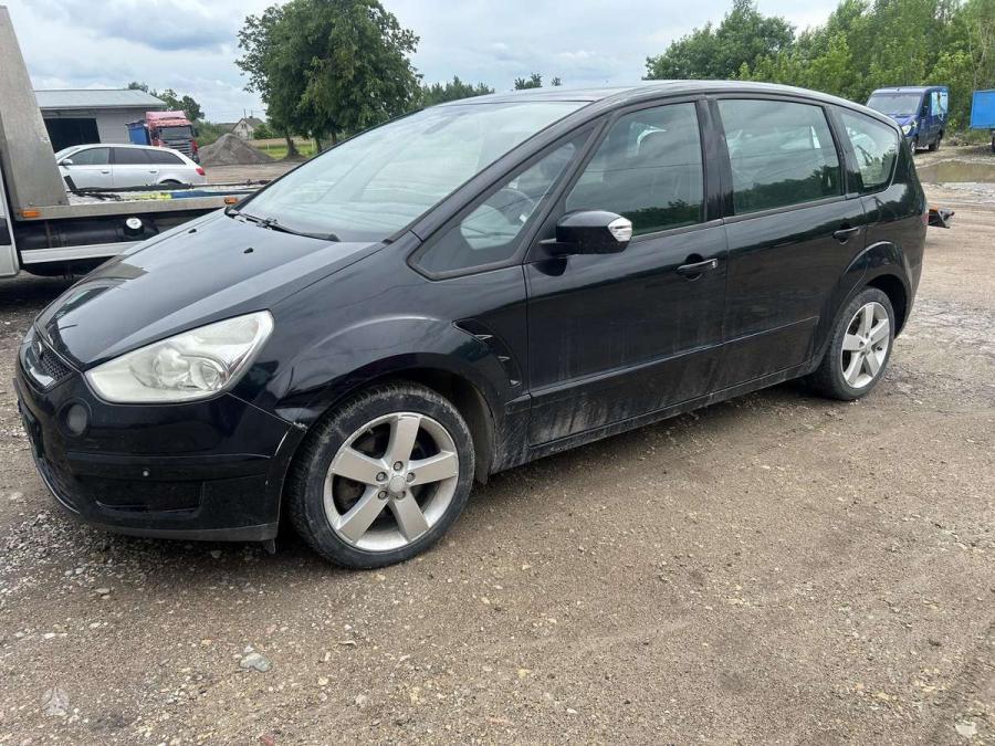 Black Ford S-Max 2007 in Raseiniai, with an engine capacity of 2.00 L and mileage of 285 thousand km for 1650 €, photo 3 on AUTOMOTO.COM.LV