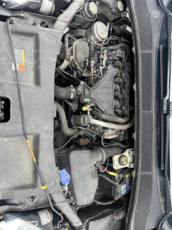 Melns Ford S-Max 2007 Raseiniai, ar dzinēja tilpumu 2.00 L un nobraukumu 285 tūkst. km par 1650 €, foto 9 vietnē AUTOMOTO.COM.LV
