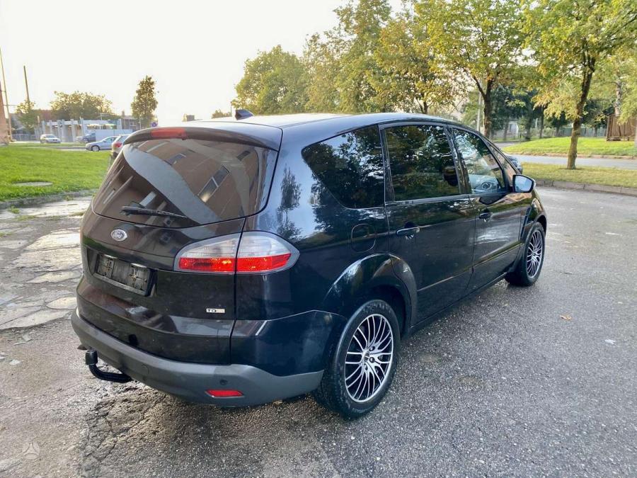 Melns Ford S-Max 2007 Šauļi, ar dzinēja tilpumu 2.00 L un nobraukumu 260 tūkst. km par 3150 €, foto 5 vietnē AUTOMOTO.COM.LV
