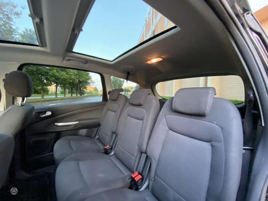 Melns Ford S-Max 2007 Šauļi, ar dzinēja tilpumu 2.00 L un nobraukumu 260 tūkst. km par 3150 €, foto 12 vietnē AUTOMOTO.COM.LV