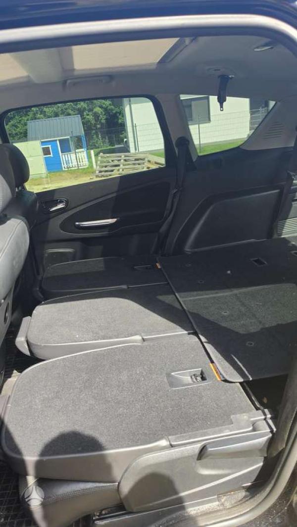 Melns Ford S-Max 2007 Telšiai, ar dzinēja tilpumu 1.75 L un nobraukumu 355 tūkst. km par 990 €, foto 5 vietnē AUTOMOTO.COM.LV