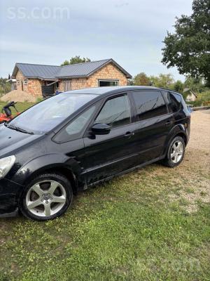 Melns Ford S-Max 2007 Madona, ar dzinēja tilpumu 2.00 L un nobraukumu 298 tūkst. km par 1450 €, foto  vietnē AUTOMOTO.COM.LV