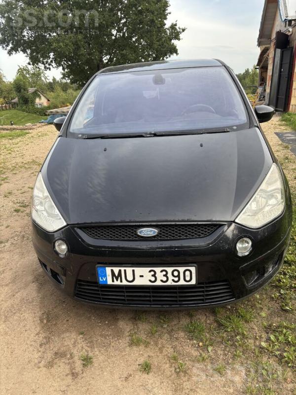 Black Ford S-Max 2007 in Madona, with an engine capacity of 2.00 L and mileage of 298 thousand km for 1450 €, photo 3 on AUTOMOTO.COM.LV