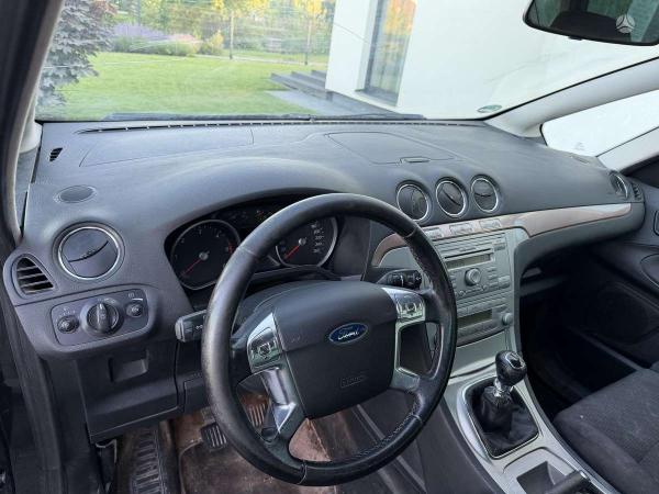 Форд С-Макс 2007 в Каунас на AUTOMOTO.COM.LV Черный Форд С-Макс 2007 в Каунас, объемом двигателя 2.00 л и пробегом 279 тыс. км за 1050 €, фото 9 на AUTOMOTO.COM.LV
