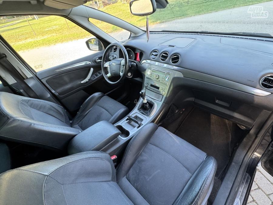 Melns Ford S-Max 2007 Druskininkai, ar dzinēja tilpumu 2.00 L un nobraukumu 399 tūkst. km par 1900 €, foto 12 vietnē AUTOMOTO.COM.LV