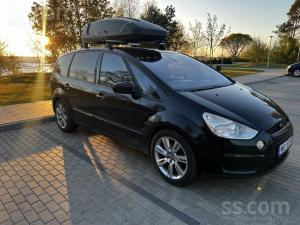 Black Ford S-Max 2008 in Ventspils, with an engine capacity of 2.00 L and mileage of 352 thousand km for 4500 €, photo 4 on AUTOMOTO.COM.LV