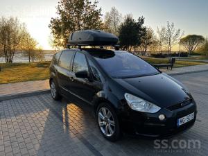 Black Ford S-Max 2008 in Ventspils, with an engine capacity of 2.00 L and mileage of 352 thousand km for 4500 €, photo 5 on AUTOMOTO.COM.LV