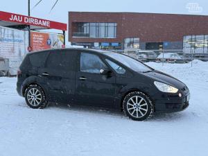 Black Ford S-Max 2008 in Silute, with an engine capacity of 2.00 L and mileage of 370 thousand km for 2499 €, photo 2 on AUTOMOTO.COM.LV