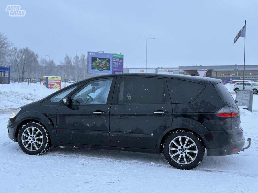 Black Ford S-Max 2008 in Silute, with an engine capacity of 2.00 L and mileage of 370 thousand km for 2499 €, photo 8 on AUTOMOTO.COM.LV