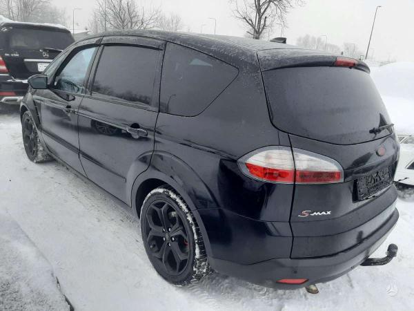 Black Ford S-Max 2008 in Kaunas, with an engine capacity of 2.00 L and mileage of 300 thousand km for 3950 €, photo 6 on AUTOMOTO.COM.LV