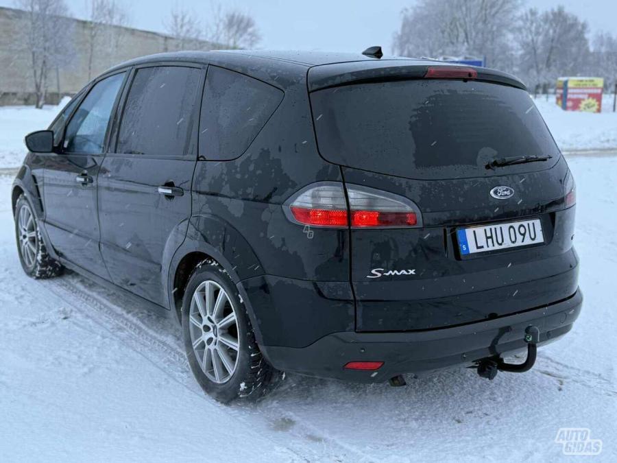 Black Ford S-Max 2008 in Silute, with an engine capacity of 2.00 L and mileage of 320 thousand km for 2499 €, photo 8 on AUTOMOTO.COM.LV