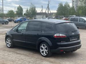 Black Ford S-Max 2008 in Kedainiai, with an engine capacity of 2.00 L and mileage of 247 thousand km for 3300 €, photo 5 on AUTOMOTO.COM.LV
