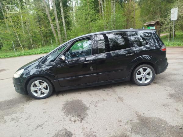 Black Ford S-Max 2008 in Taurage, with an engine capacity of 2.20 L and mileage of 338 thousand km for 3450 €, photo 6 on AUTOMOTO.COM.LV