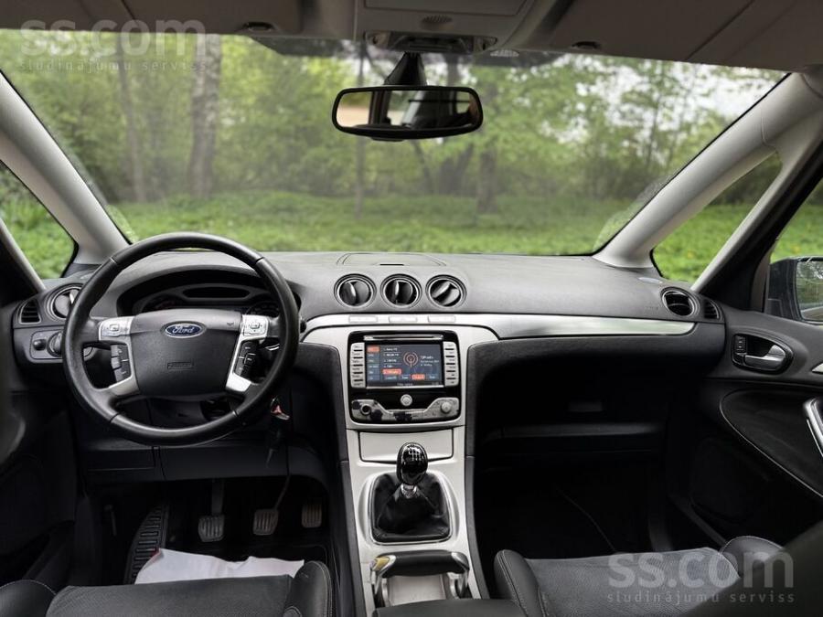 Melns Ford S-Max 2008 Rīga, ar dzinēja tilpumu 2.00 L un nobraukumu 242 tūkst. km par 3990 €, foto 8 vietnē AUTOMOTO.COM.LV