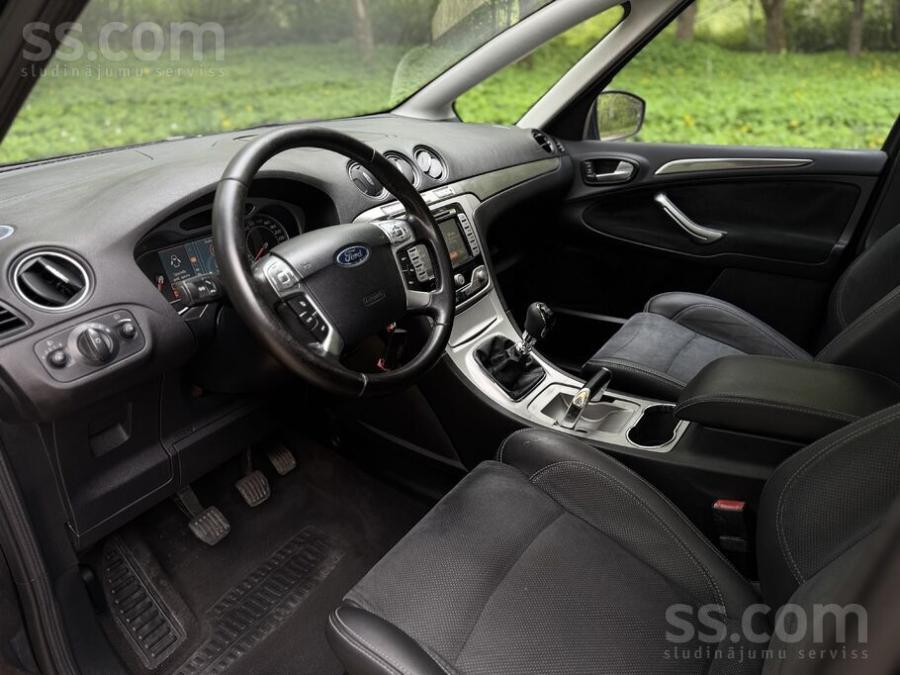 Melns Ford S-Max 2008 Rīga, ar dzinēja tilpumu 2.00 L un nobraukumu 242 tūkst. km par 3990 €, foto 9 vietnē AUTOMOTO.COM.LV