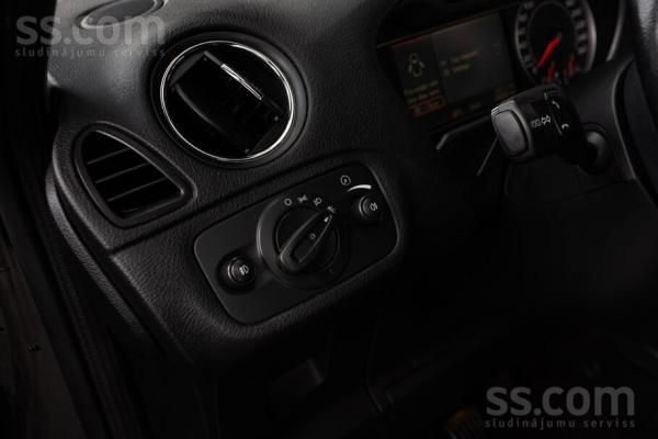 Black Ford S-Max 2008 in Jelgava, with an engine capacity of 2.20 L and mileage of 0 thousand km for 3750 €, photo 9 on AUTOMOTO.COM.LV