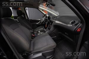 Black Ford S-Max 2008 in Jelgava, with an engine capacity of 2.20 L and mileage of 0 thousand km for 3750 €, photo 25 on AUTOMOTO.COM.LV