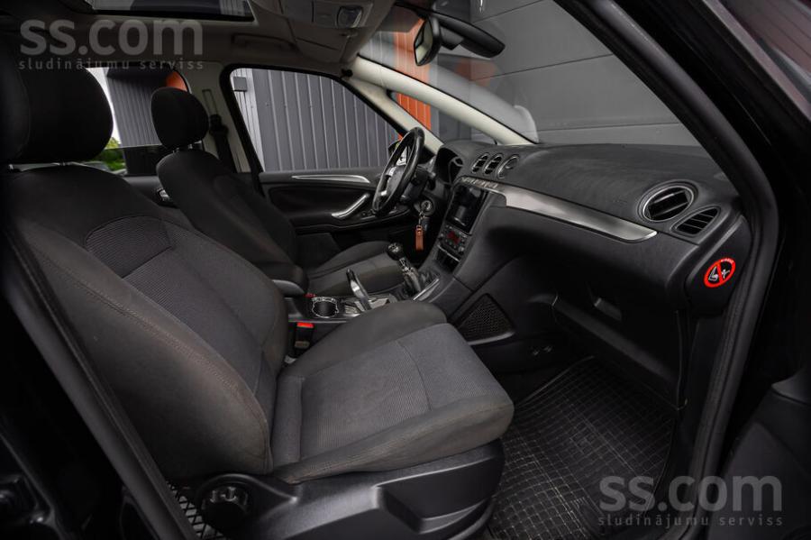 Black Ford S-Max 2008 in Jelgava, with an engine capacity of 2.20 L and mileage of 0 thousand km for 3750 €, photo 25 on AUTOMOTO.COM.LV