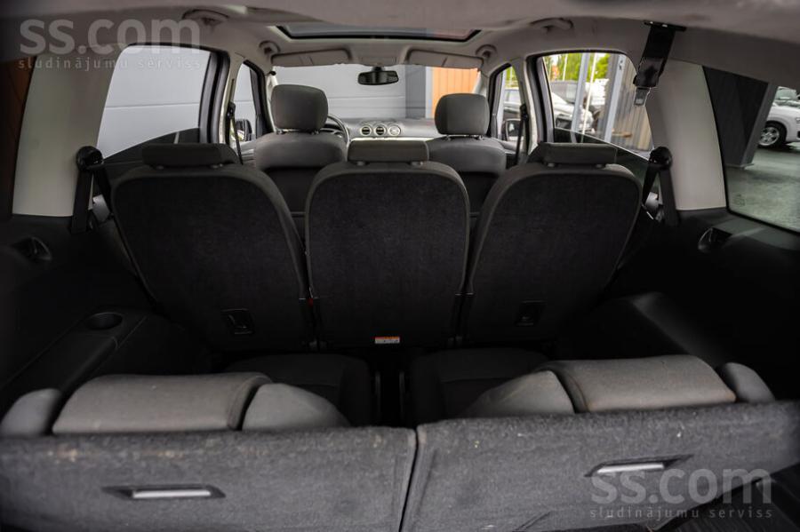 Black Ford S-Max 2008 in Jelgava, with an engine capacity of 2.20 L and mileage of 0 thousand km for 3750 €, photo 33 on AUTOMOTO.COM.LV