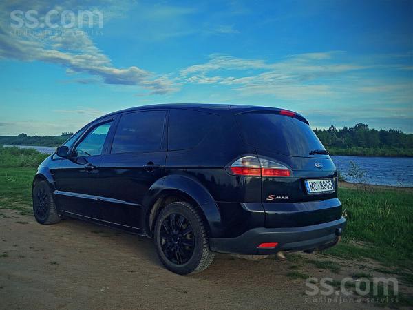 Melns Ford S-Max 2008 Daugavpils, ar dzinēja tilpumu 2.00 L un nobraukumu 264 tūkst. km par 3500 €, foto 1 vietnē AUTOMOTO.COM.LV