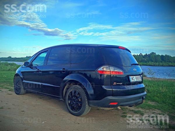 Black Ford S-Max 2008 in Daugavpils, with an engine capacity of 2.00 L and mileage of 264 thousand km for 3300 €, photo 2 on AUTOMOTO.COM.LV