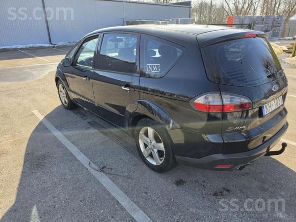 Black Ford S-Max 2008 in Riga, with an engine capacity of 2.20 L and mileage of 370 thousand km for 2500 €, photo 6 on AUTOMOTO.COM.LV