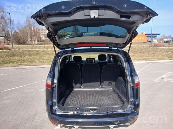 Melns Ford S-Max 2008 Rēzekne, ar dzinēja tilpumu 2.00 L un nobraukumu 311 tūkst. km par 3500 €, foto 5 vietnē AUTOMOTO.COM.LV
