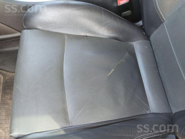Melns Ford S-Max 2008 Rēzekne, ar dzinēja tilpumu 2.00 L un nobraukumu 311 tūkst. km par 3500 €, foto 7 vietnē AUTOMOTO.COM.LV