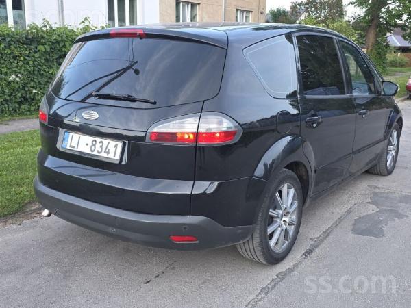 Melns Ford S-Max 2008 Rīga, ar dzinēja tilpumu 2.00 L un nobraukumu 315 tūkst. km par 3400 €, foto 3 vietnē AUTOMOTO.COM.LV