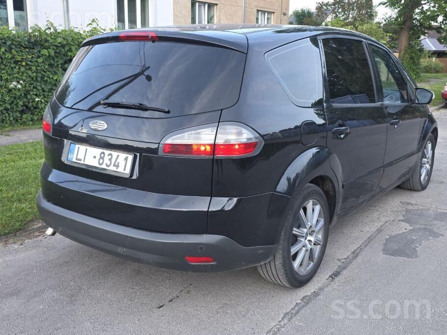 Melns Ford S-Max 2008 Rīga, ar dzinēja tilpumu 2.00 L un nobraukumu 315 tūkst. km par 3400 €, foto 4 vietnē AUTOMOTO.COM.LV