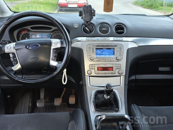 Melns Ford S-Max 2008 Rīga, ar dzinēja tilpumu 2.00 L un nobraukumu 315 tūkst. km par 3400 €, foto 6 vietnē AUTOMOTO.COM.LV