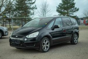 Black Ford S-Max 2008 in Liepaja, with an engine capacity of 2.30 L and mileage of 259 thousand km for 4650 €, photo  on AUTOMOTO.COM.LV