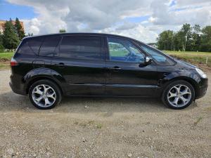 Melns Ford S-Max 2008 Pasvalys, ar dzinēja tilpumu 1.75 L un nobraukumu 227 tūkst. km par 3350 €, foto 5 vietnē AUTOMOTO.COM.LV
