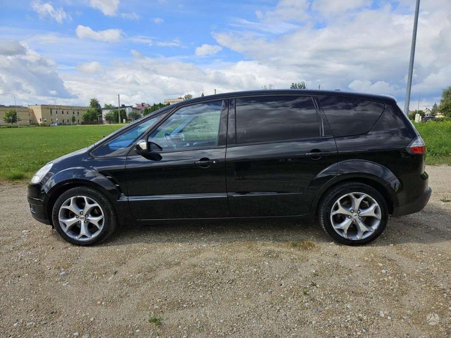 Melns Ford S-Max 2008 Pasvalys, ar dzinēja tilpumu 1.75 L un nobraukumu 227 tūkst. km par 3350 €, foto 9 vietnē AUTOMOTO.COM.LV