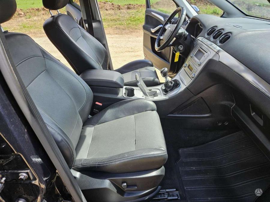 Melns Ford S-Max 2008 Pasvalys, ar dzinēja tilpumu 1.75 L un nobraukumu 227 tūkst. km par 3350 €, foto 12 vietnē AUTOMOTO.COM.LV