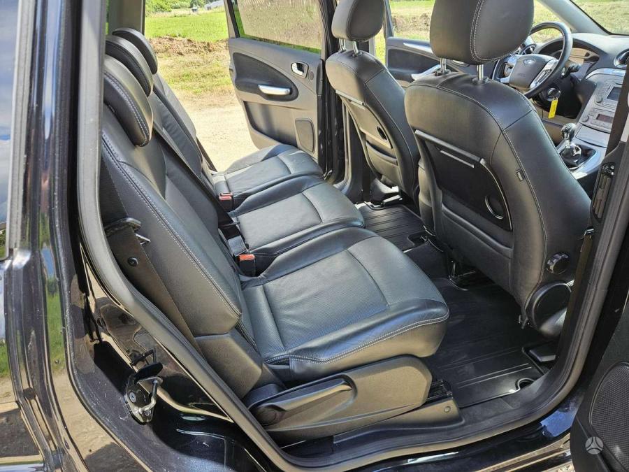 Melns Ford S-Max 2008 Pasvalys, ar dzinēja tilpumu 1.75 L un nobraukumu 227 tūkst. km par 3350 €, foto 14 vietnē AUTOMOTO.COM.LV