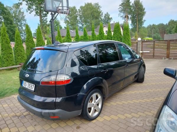 Melns Ford S-Max 2008 Rīga, ar dzinēja tilpumu 2.00 L un nobraukumu 402 tūkst. km par 2850 €, foto 4 vietnē AUTOMOTO.COM.LV