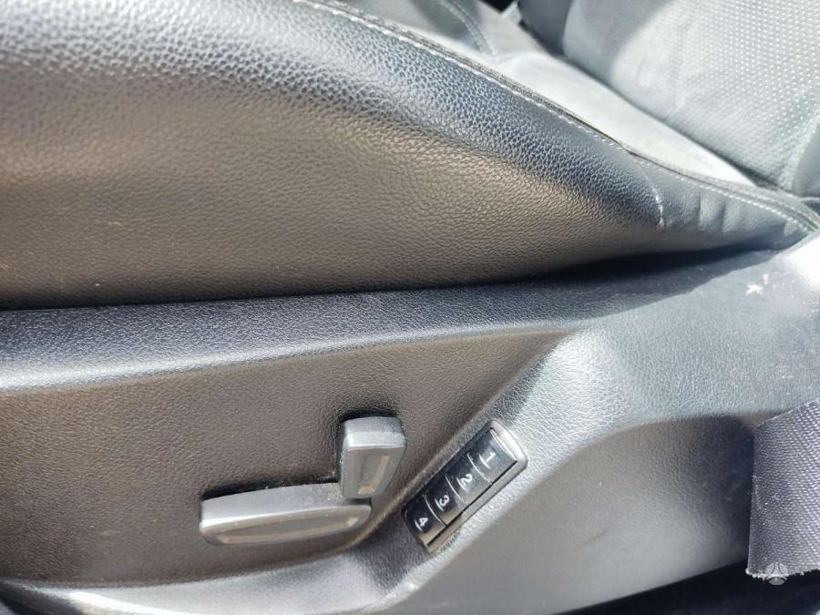 Melns Ford S-Max 2008 Utena, ar dzinēja tilpumu 2.00 L un nobraukumu 289 tūkst. km par 3150 €, foto 11 vietnē AUTOMOTO.COM.LV
