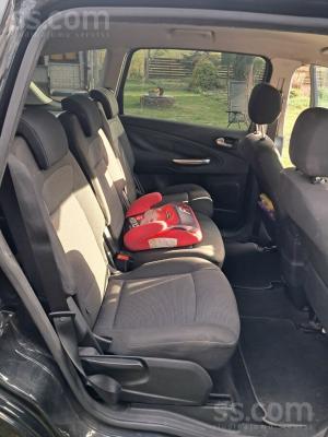 Melns Ford S-Max 2008 Kuldīga, ar dzinēja tilpumu 2.00 L un nobraukumu 290 tūkst. km par 2500 €, foto 5 vietnē AUTOMOTO.COM.LV