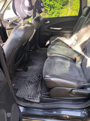 Melns Ford S-Max 2008 Telšiai, ar dzinēja tilpumu 2.20 L un nobraukumu 238 tūkst. km par 3500 €, foto  vietnē AUTOMOTO.COM.LV