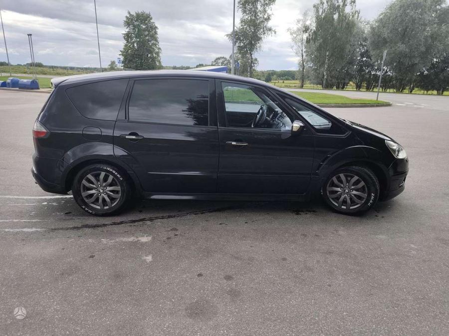 Melns Ford S-Max 2008 Telšiai, ar dzinēja tilpumu 2.20 L un nobraukumu 238 tūkst. km par 3500 €, foto 15 vietnē AUTOMOTO.COM.LV