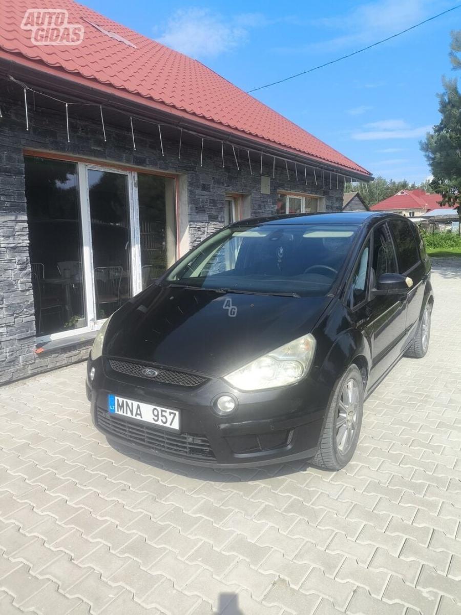 Black Ford S-Max 2008 in Pasvalys, with an engine capacity of 2.00 L and mileage of 210 thousand km for 1850 €, photo 1 on AUTOMOTO.COM.LV