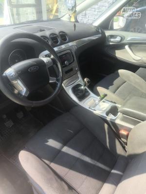 Black Ford S-Max 2008 in Pasvalys, with an engine capacity of 2.00 L and mileage of 210 thousand km for 1850 €, photo 8 on AUTOMOTO.COM.LV