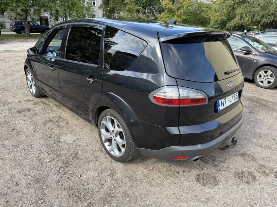 Black Ford S-Max 2008 in Riga, with an engine capacity of 2.20 L and mileage of 318 thousand km for 3500 €, photo 6 on AUTOMOTO.COM.LV