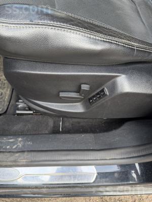 Black Ford S-Max 2008 in Riga, with an engine capacity of 2.20 L and mileage of 318 thousand km for 3500 €, photo 9 on AUTOMOTO.COM.LV