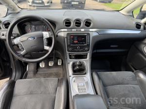 Black Ford S-Max 2008 in Riga, with an engine capacity of 2.20 L and mileage of 318 thousand km for 3500 €, photo 10 on AUTOMOTO.COM.LV