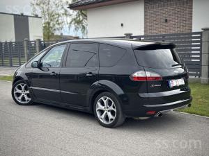 Black Ford S-Max 2008 in Jelgava, with an engine capacity of 2.20 L and mileage of 324 thousand km for 4500 €, photo 5 on AUTOMOTO.COM.LV